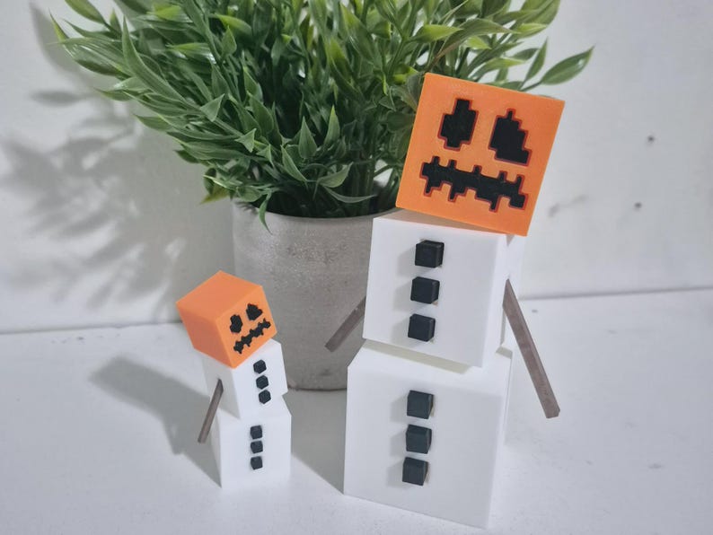 Articulated Minecraft Snow Golem Figure – Removable Pumpkin Helmet - Etsy
