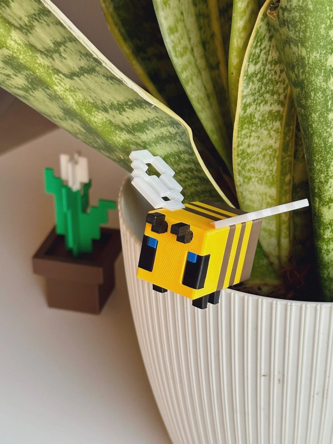 3D Printed Minecraft Bee Toy – Articulated Wings | Pixel Bee Figurine ...