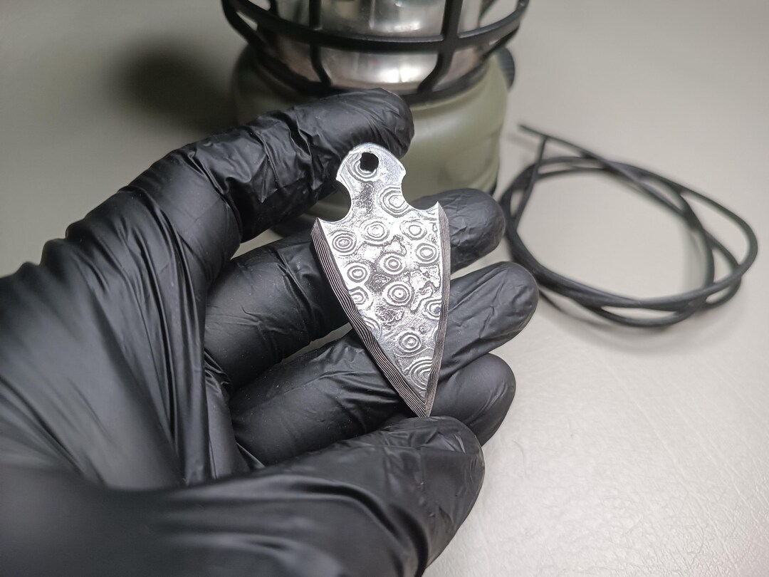 Stainless Steel Damascus|pendant Arrow Shape With Leather Rope Rust ...