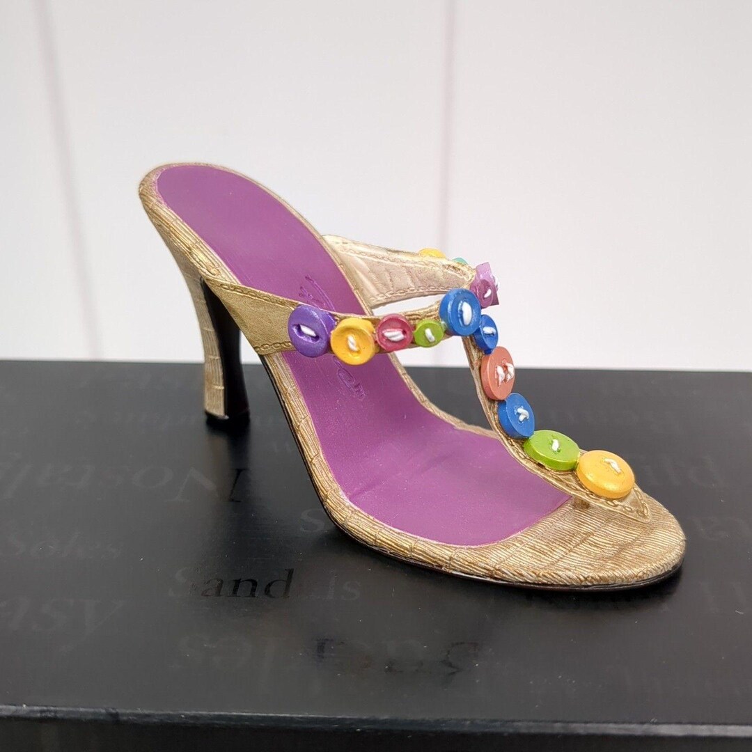 Just the Right Shoe Button Down 25528 Raine 2004 High Heel Miniature ...