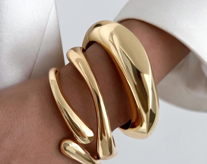 14K Gold Patterned Bangle - Etsy