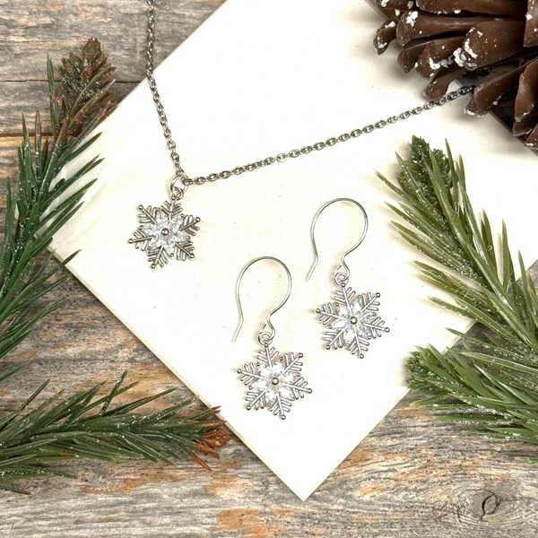 Snowflake Necklace and Earrings - Etsy