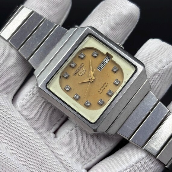 Vintage Seiko 5 TV shape Automatic Made in Japan men’… - Gem