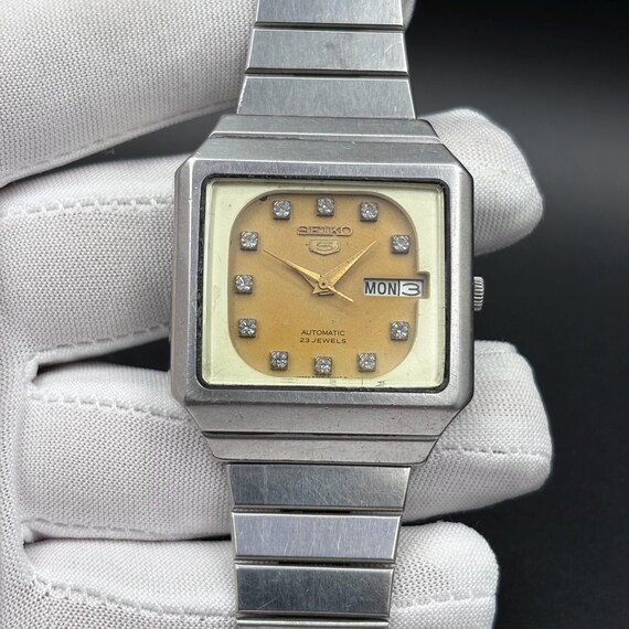 Vintage Seiko 5 TV shape Automatic Made in Japan men’… - Gem