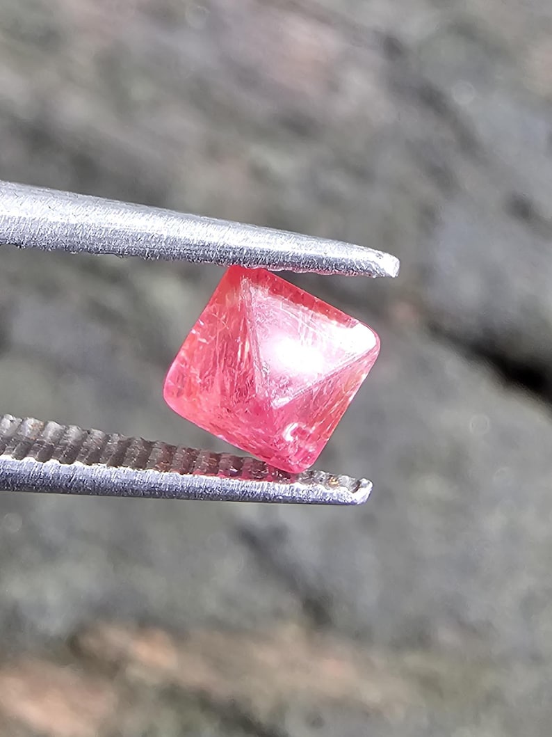 Natural Red Spinel Crystal 0.80crt Vietnam - Etsy Canada