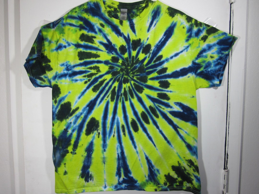 Amarillo Verde índigo espiral remolino corbata die unisex camiseta ...