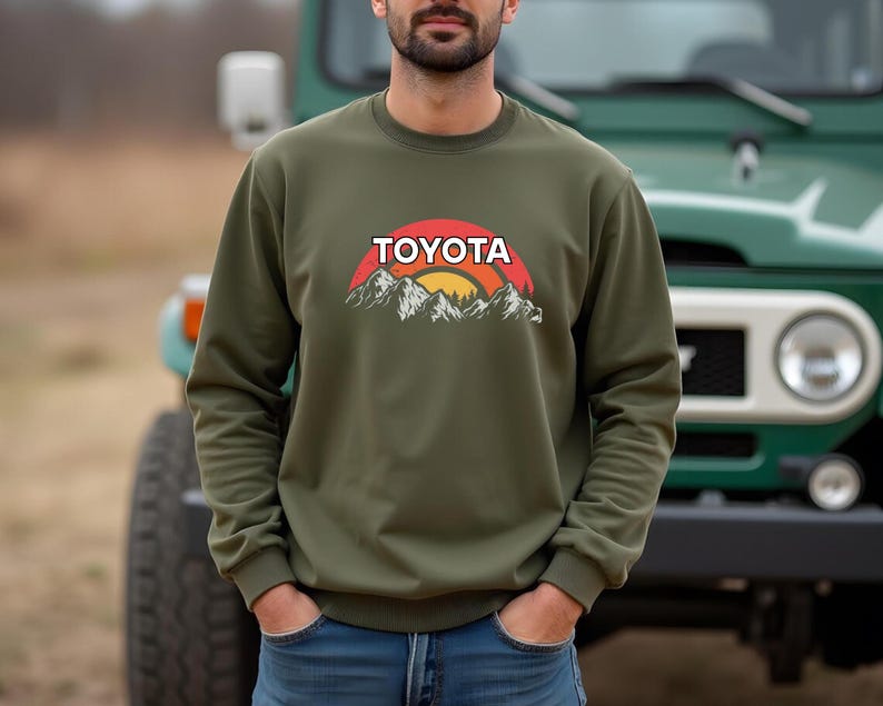 Retro Toyota Sunset Mountain Sweatshirt, Vintage 4x4 off Road Tee for ...