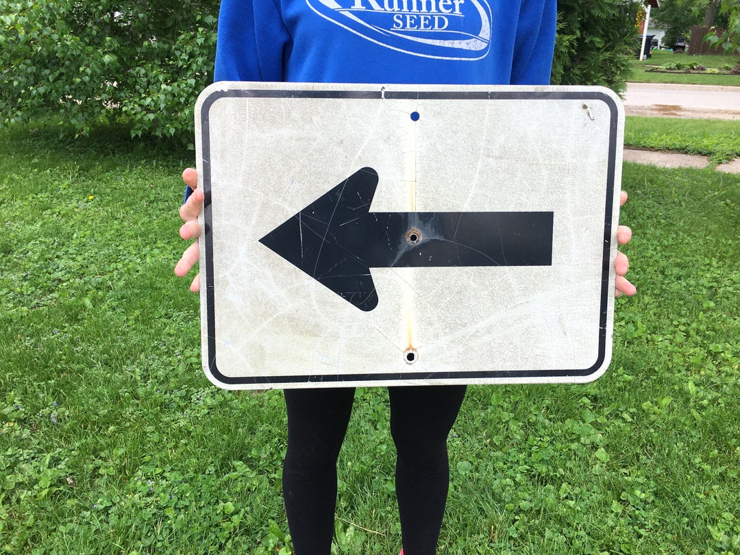 This Way Arrow Sign - Etsy