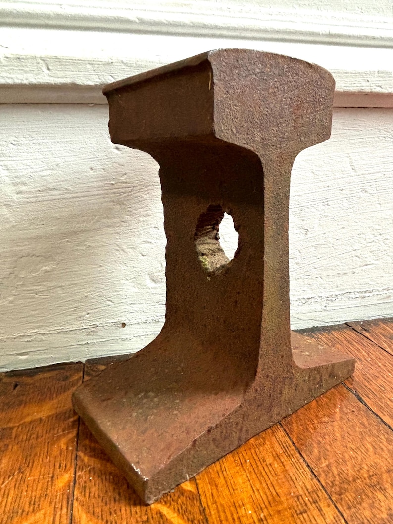Repurposed Railroad Iron Anvil: Metalworking Station - Etsy