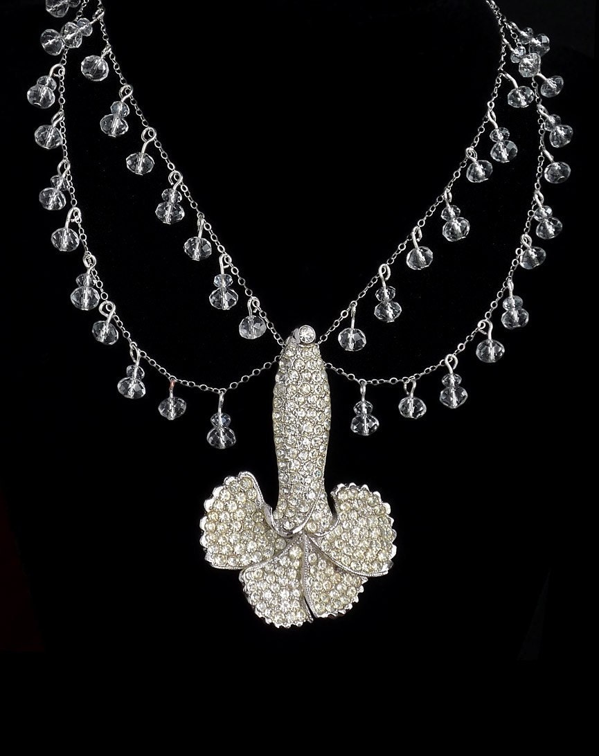 Dangling Sparkles Vintage Rhinestone Necklace. Art Deco Trumpet Flower ...