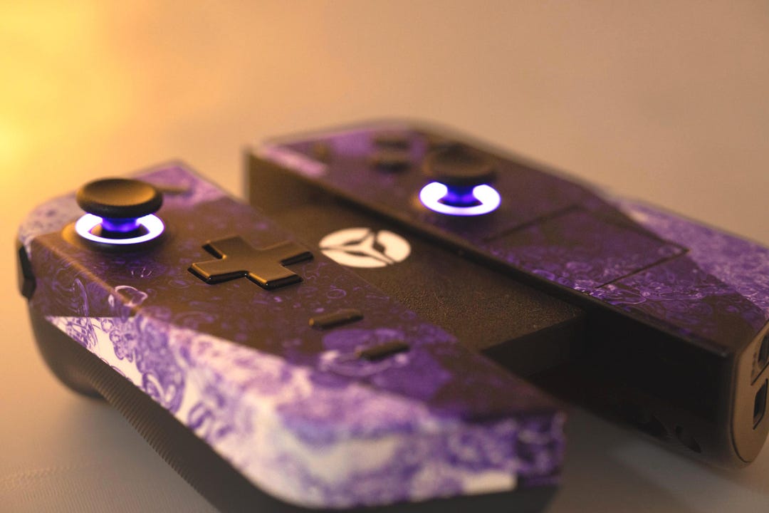 Legion Go Controller Grip – Compact, Case-friendly Design With Custom ...