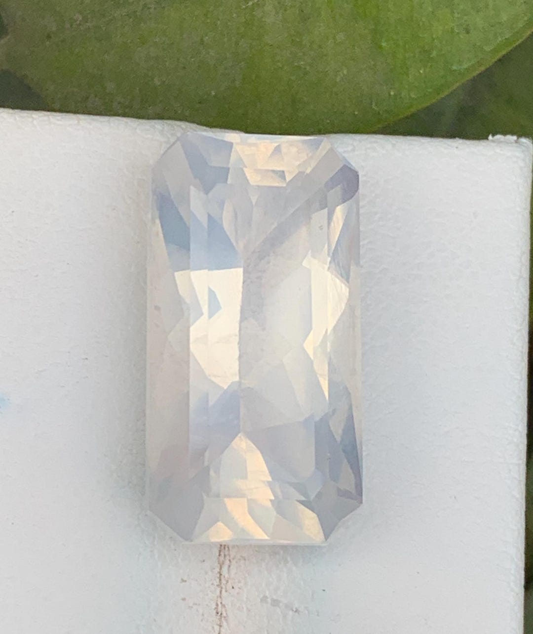 Natural Milky Quartz :18.0 Carat (22x11.6x10.1 Mm) Emerald Mix Cut ...