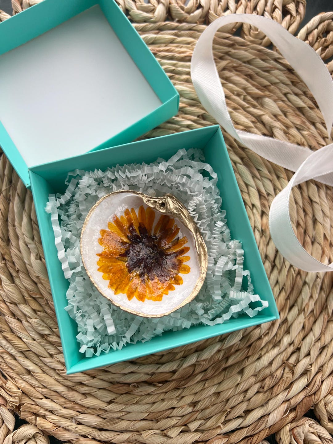 Gift Box| Decoupage Shell With Real Pressed Garden Flower| Shell Ring ...