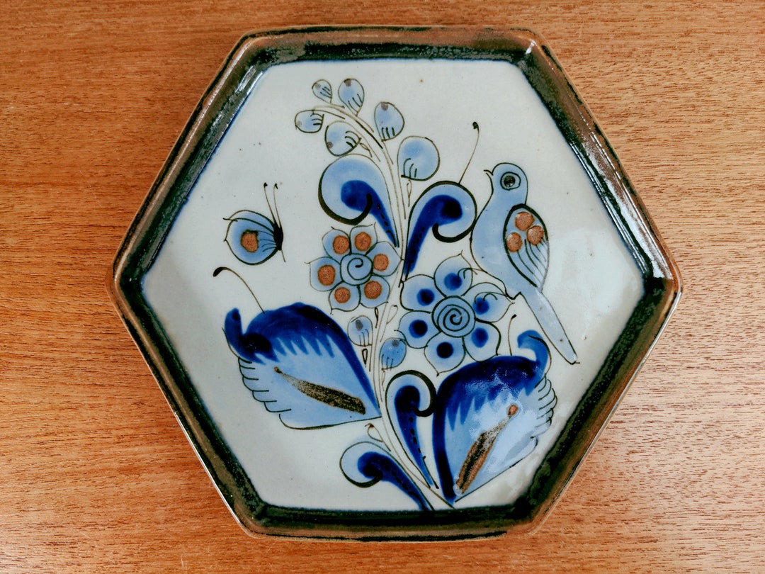 Ken Edwards Tonala Hexagon Blue Bird Dish | Trinket Tray Pottery ...