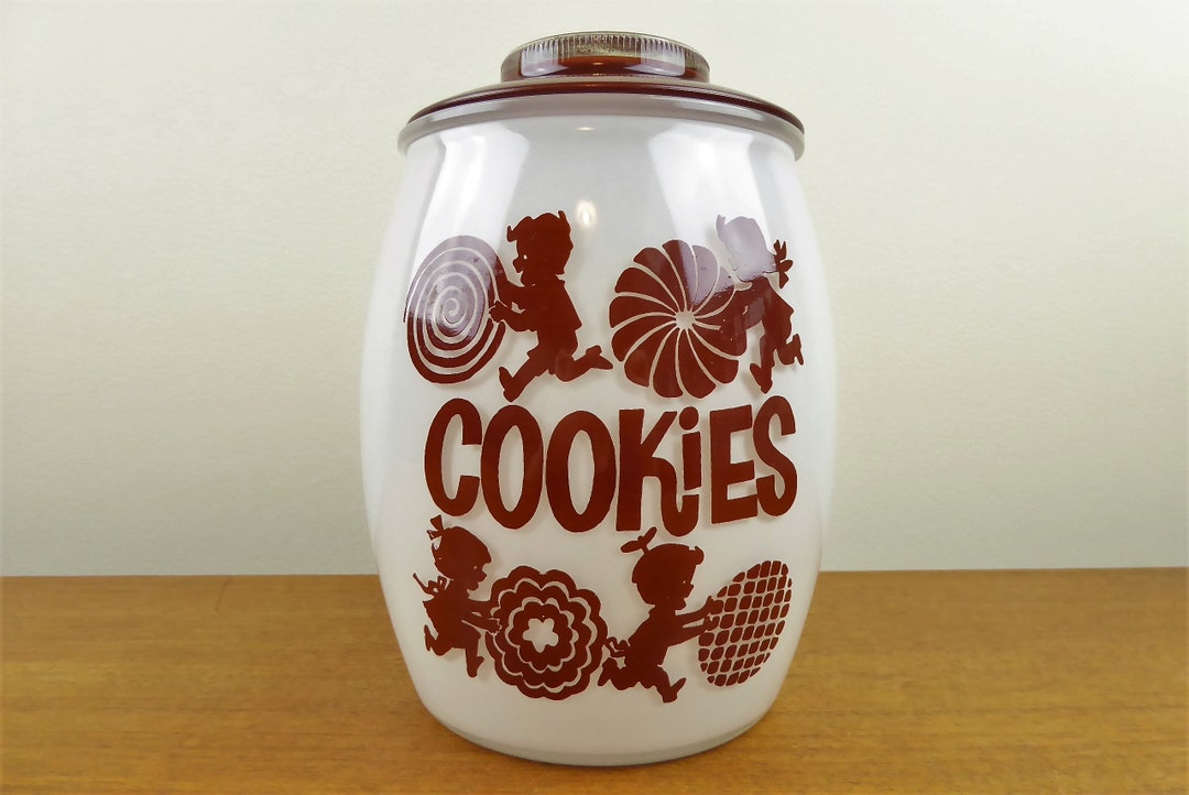 Bartlett-collins 3 Qt Utility Cookie Jar With Lid | Boys Girls Rolling ...