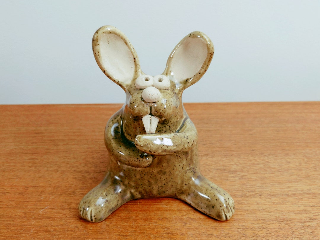 Vintage Howdy Beef N' Burger Collectible Figurine | Rabbit Bunny ...