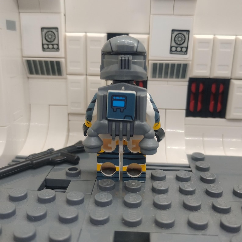 Clone Commando Scorch LEGO Minifigure | Star Wars | Collectible Figure ...