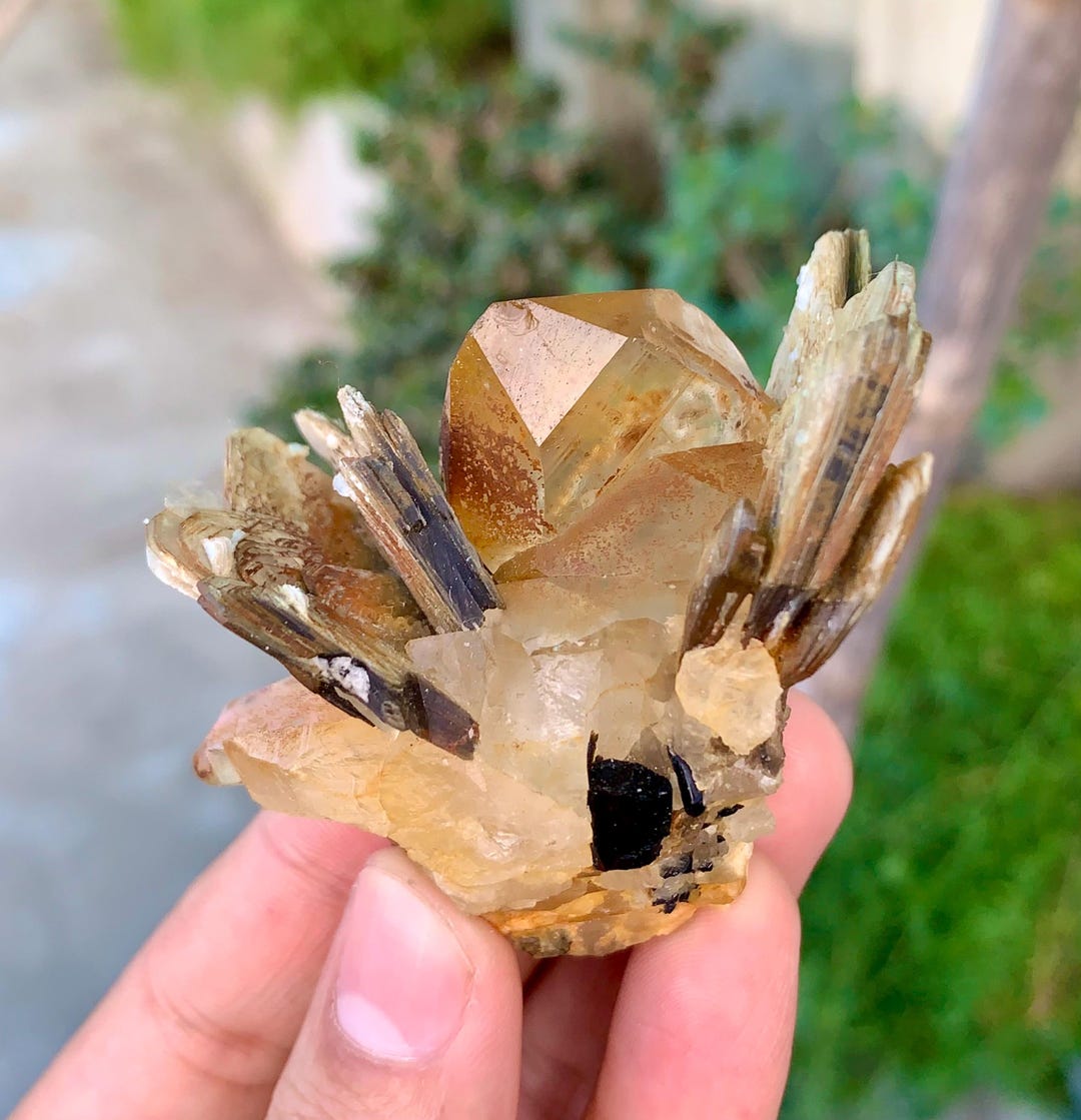 Natural Yellow Quartz on Star Mica, Quartz Crystal, Raw Quartz Specimen ...