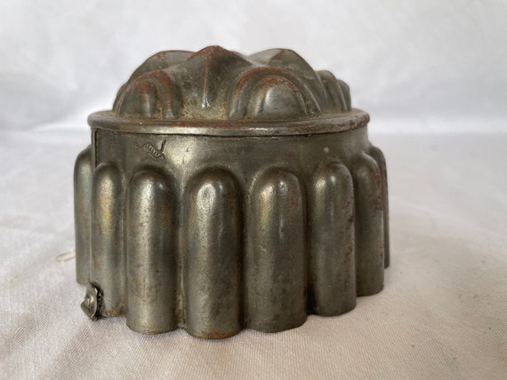 Antique Art Deco Cooking Mold - Etsy