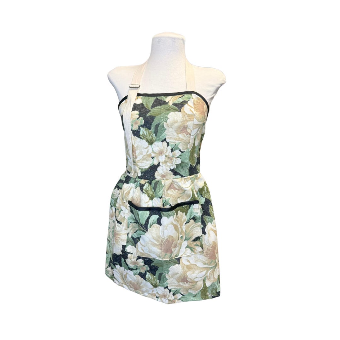 Flower Fitted Apron, for Women, Straight Style, Made in USA, No-gap ...
