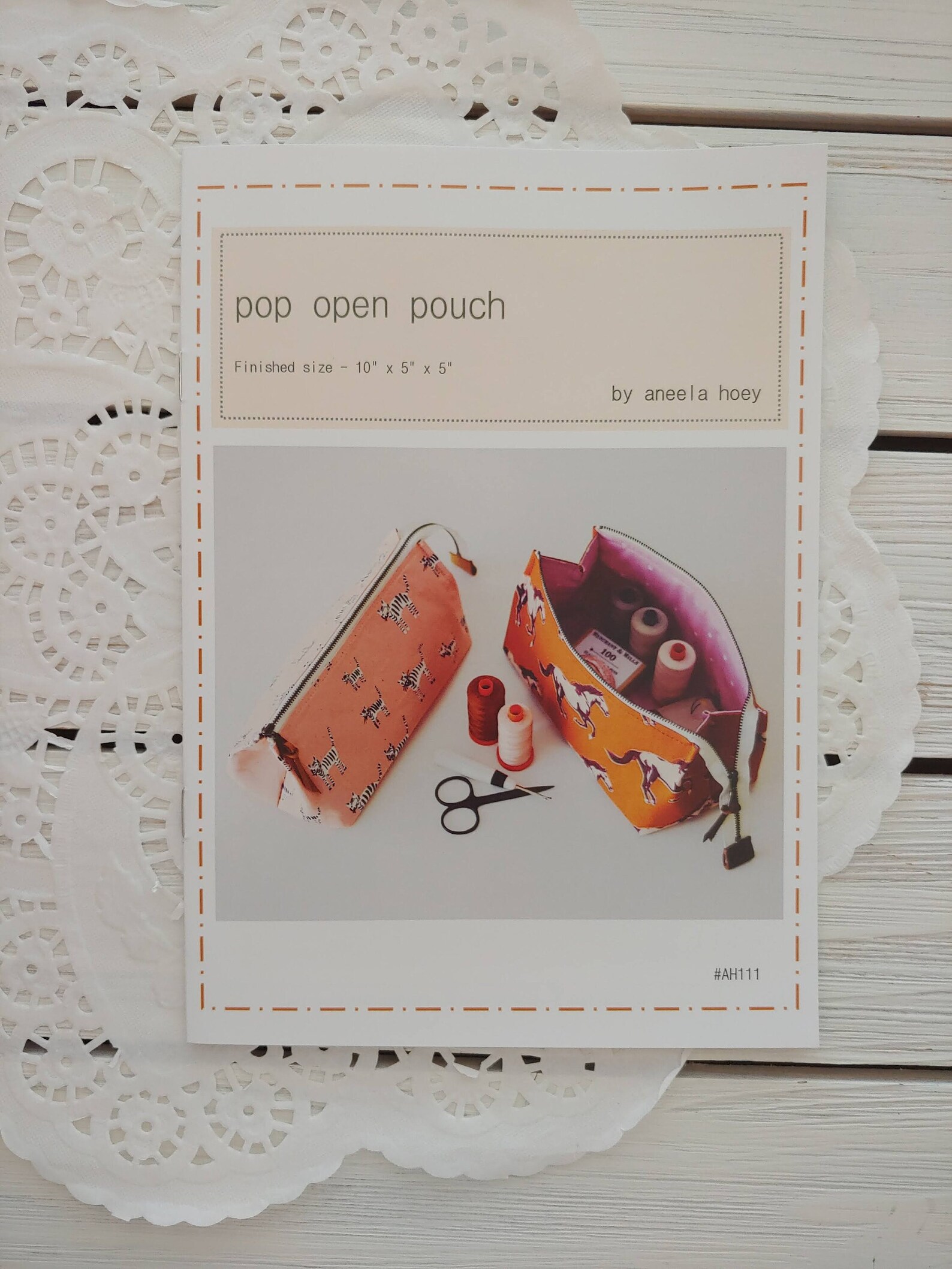 Pop Open Pouch Paper Pattern by Aneela Hoey - Etsy