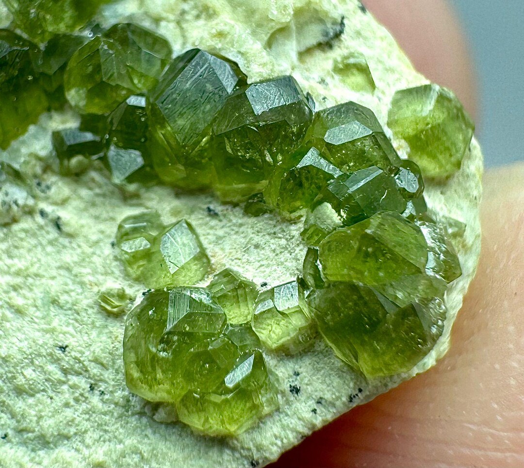 52 Carats|extraordinary Rarest Demantoid Var Garnet Specimen|mohammed ...