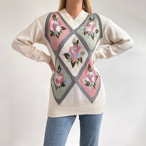 80’s Vintage Cream Knit Floral Jumper | Long Ladies Jumper W Geometric ...