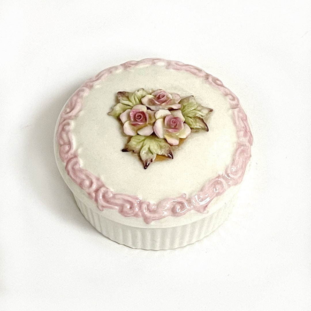 Vintage Floral Round China Box // Jewellery, Trinket Box in White ...
