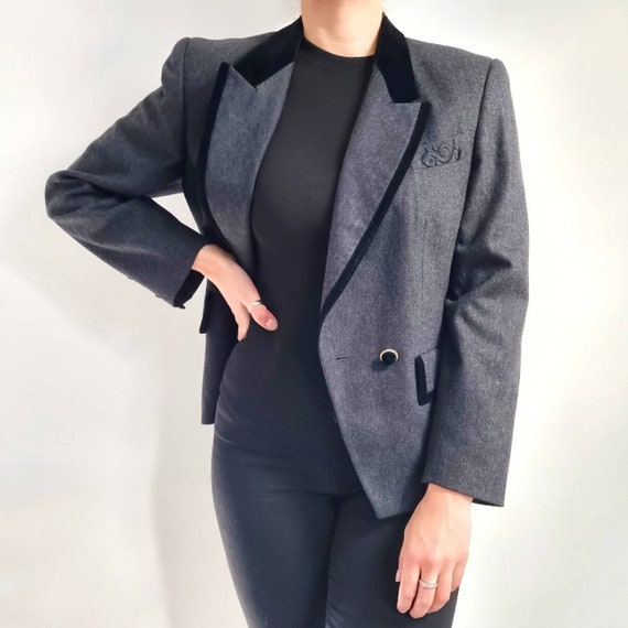 Vintage BASLER Grey Ladies Blazer With Black Velvet T… - Gem
