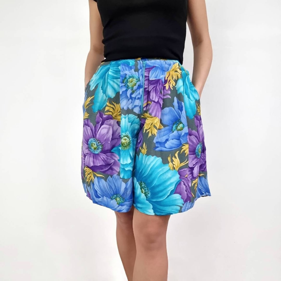 80's Vintage Bright Floral Bermuda Shorts | Blue & Purple Long Pleated ...