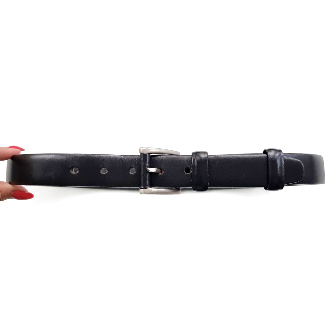 00's Vintage Classic Unisex Black Leather Belt With Silver Buckle ...