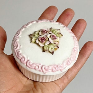 Vintage Floral Round China Box // Jewellery, Trinket Box in White ...