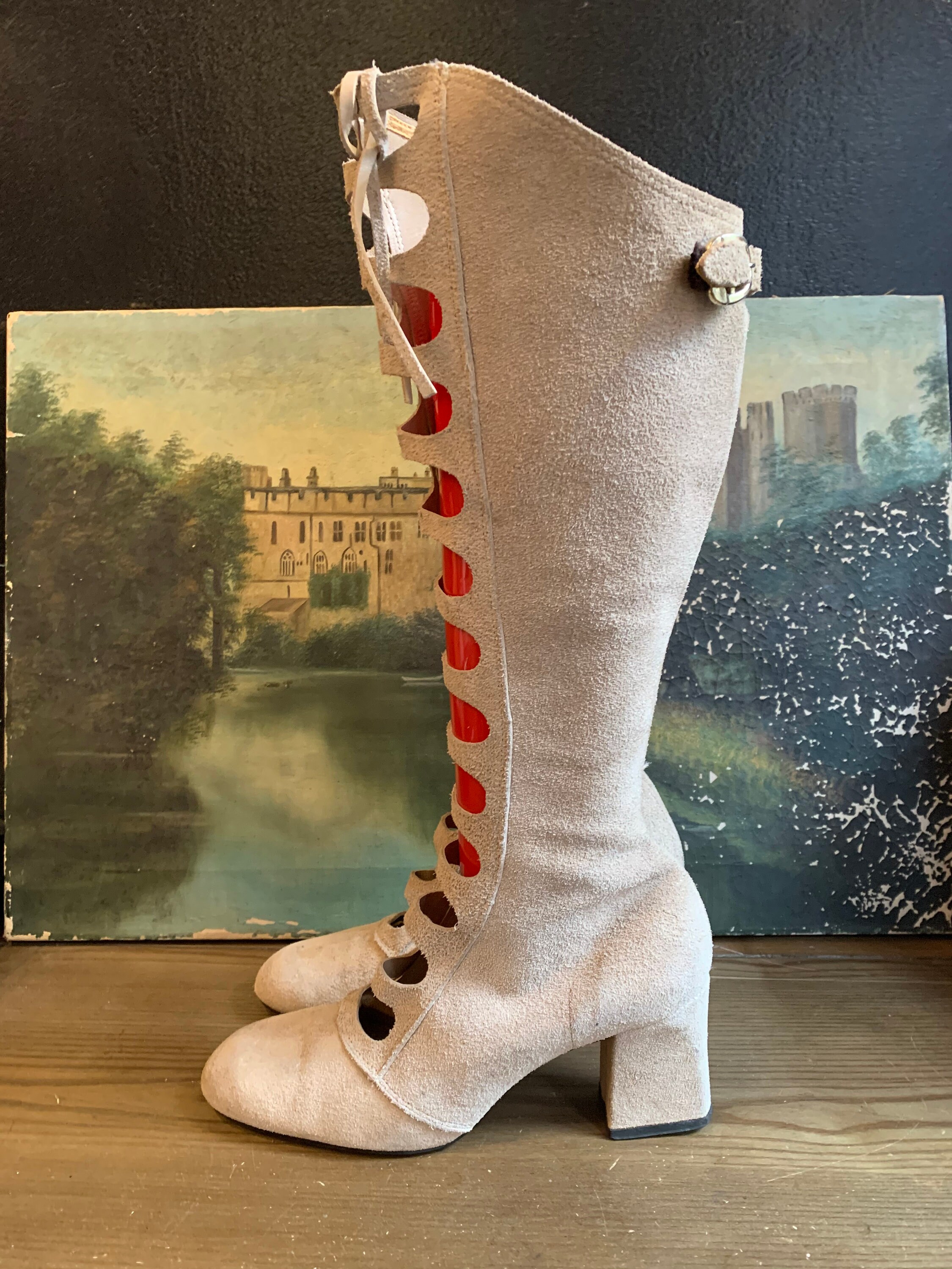 Beautiful 1960's Tan/Bone Colored SUEDE Caged Gogo Boots SZ 6.5