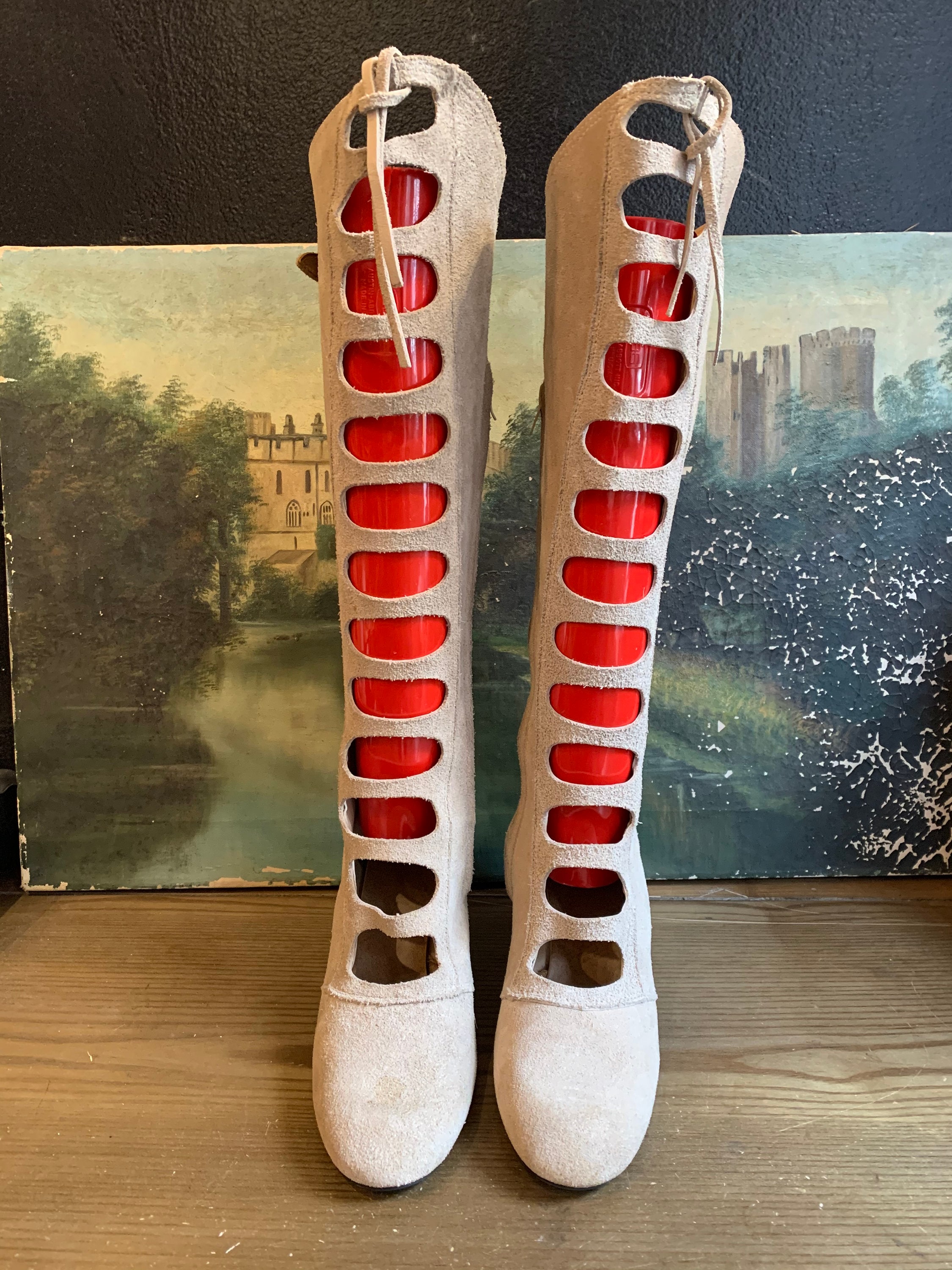 Beautiful 1960's Tan/Bone Colored SUEDE Caged Gogo Boots SZ 6.5
