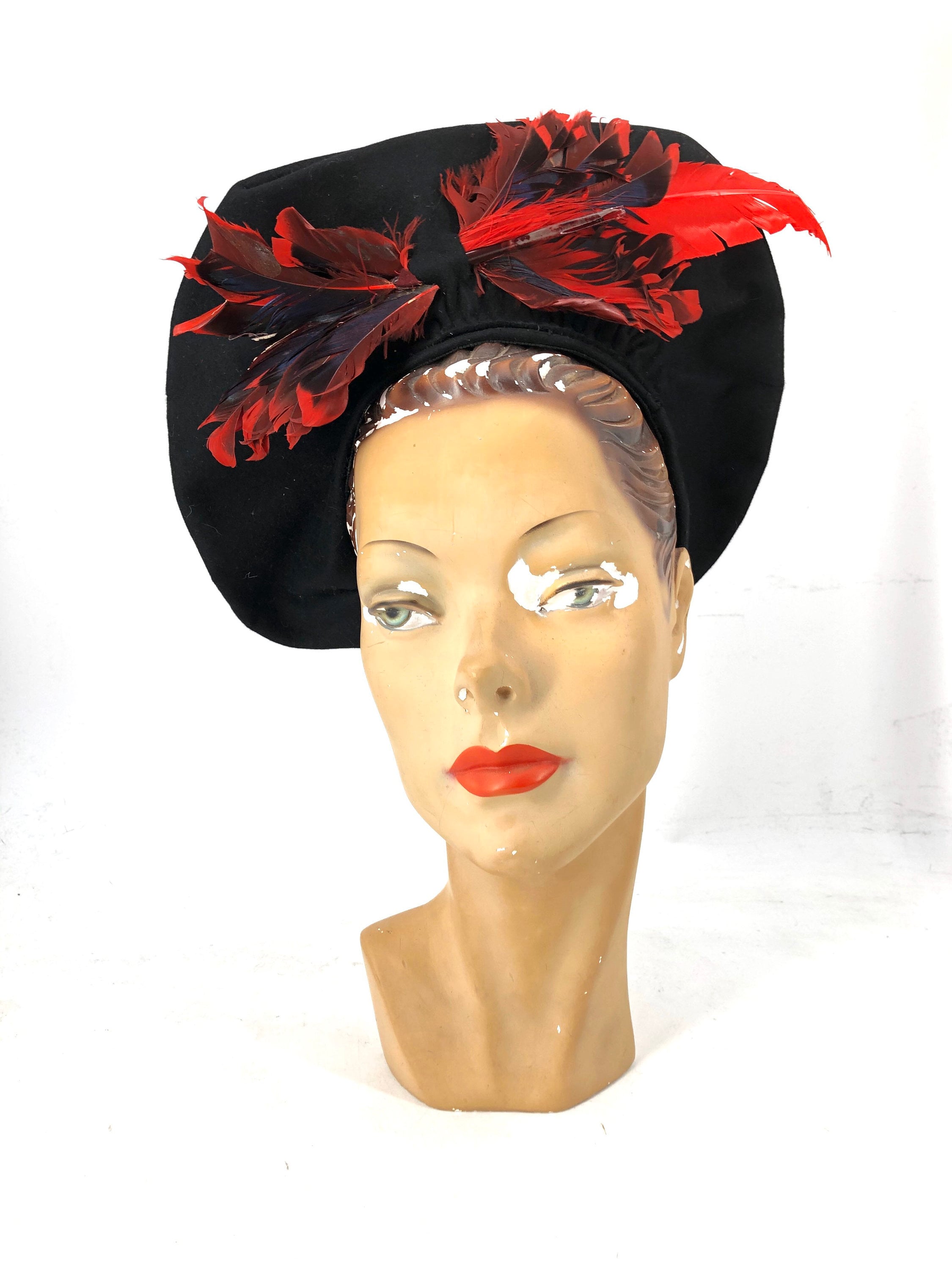 30s black felt exaggerated disc hat with feathers 40s