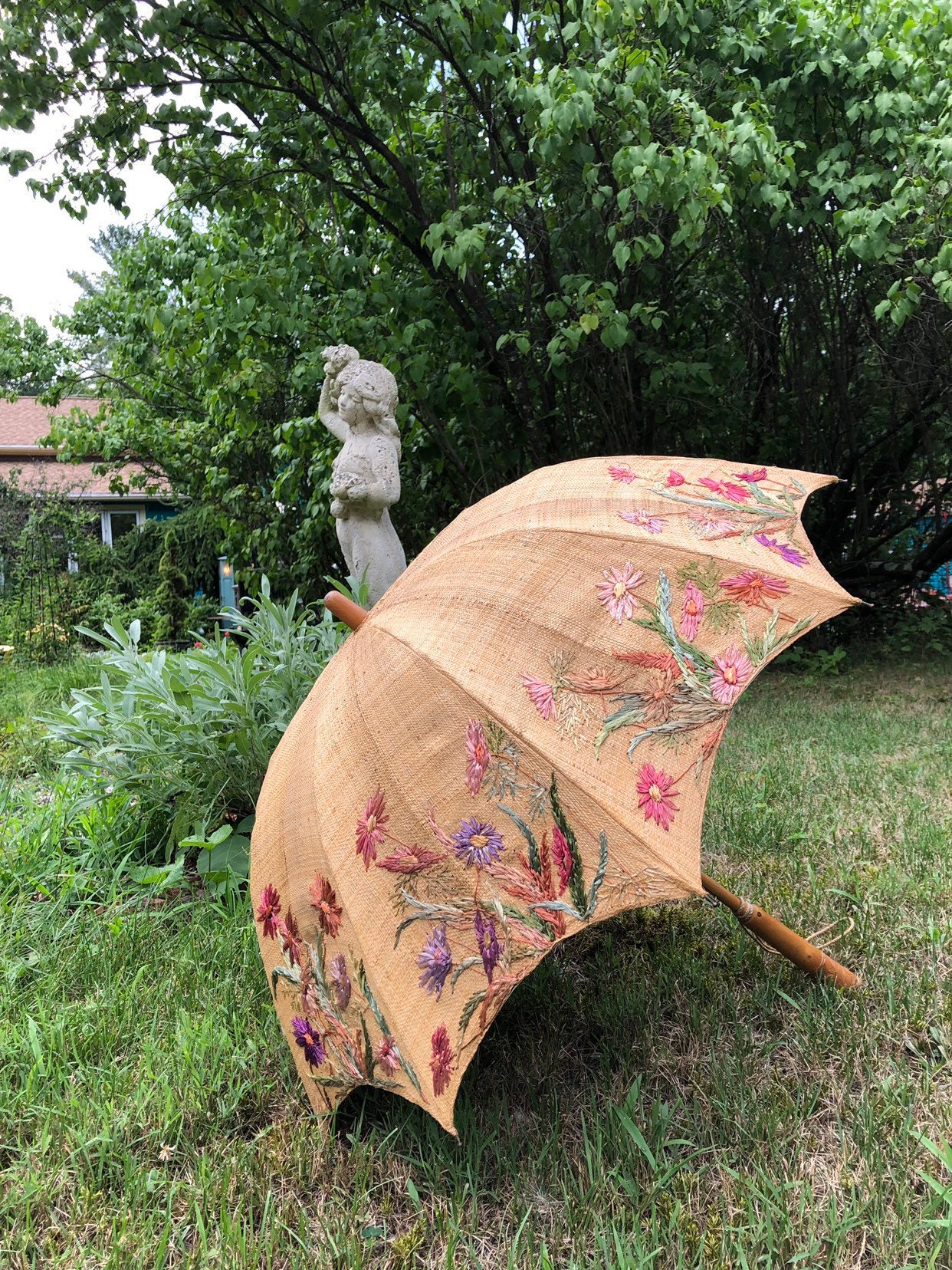 30s EMBROIDERED PARASOL in natural straw with floral pattern & wood ...