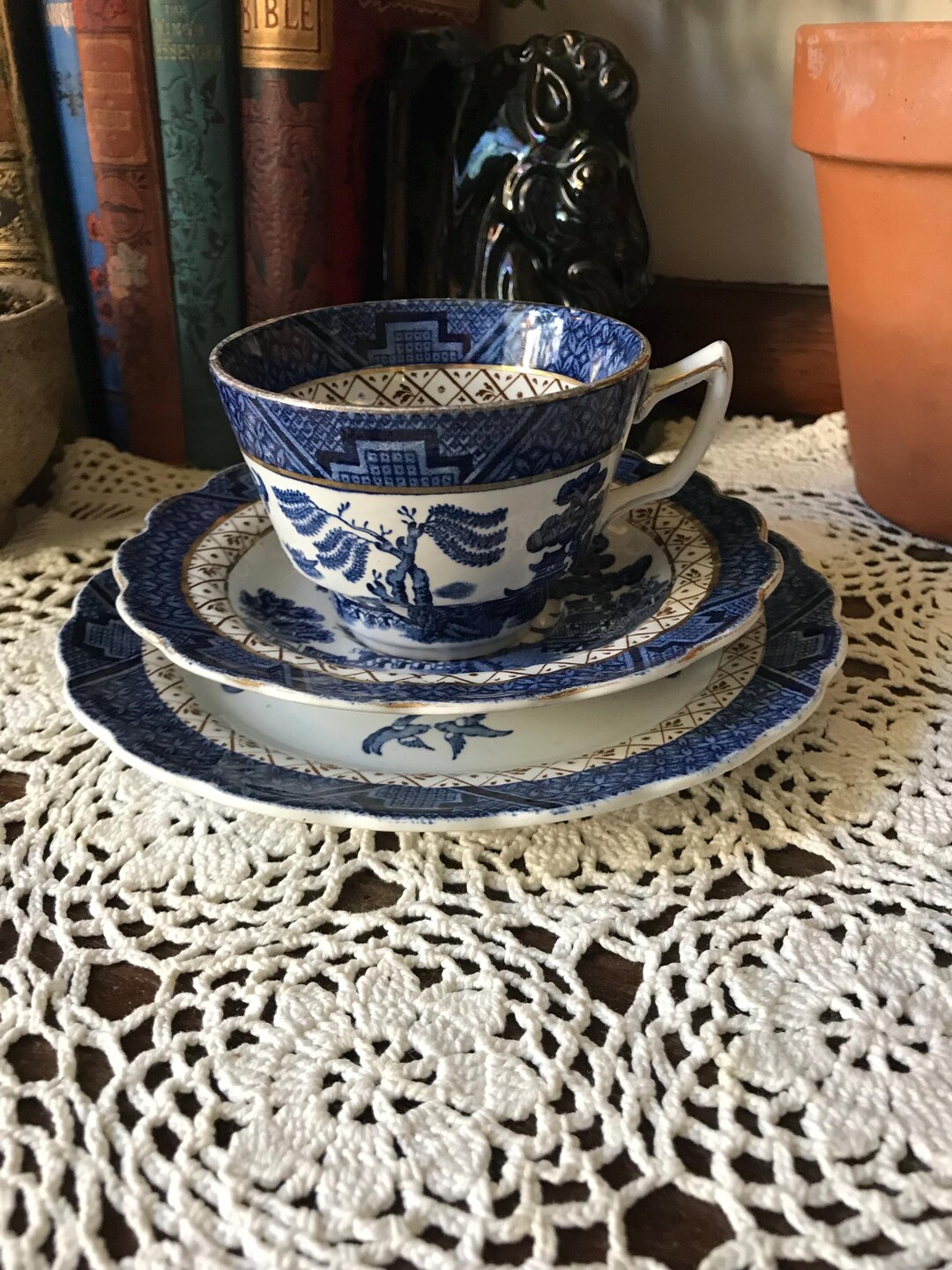 Antique Blue & White Real Old Willow Pattern Trio Cup and Saucer Set ...