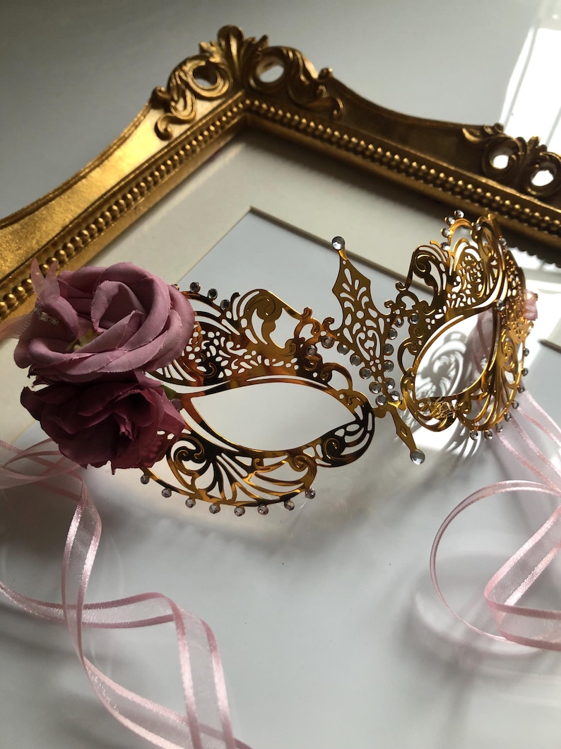 Luxurious Gold Venetian Masquerade Mask Set, Jewelled Couples Costume ...