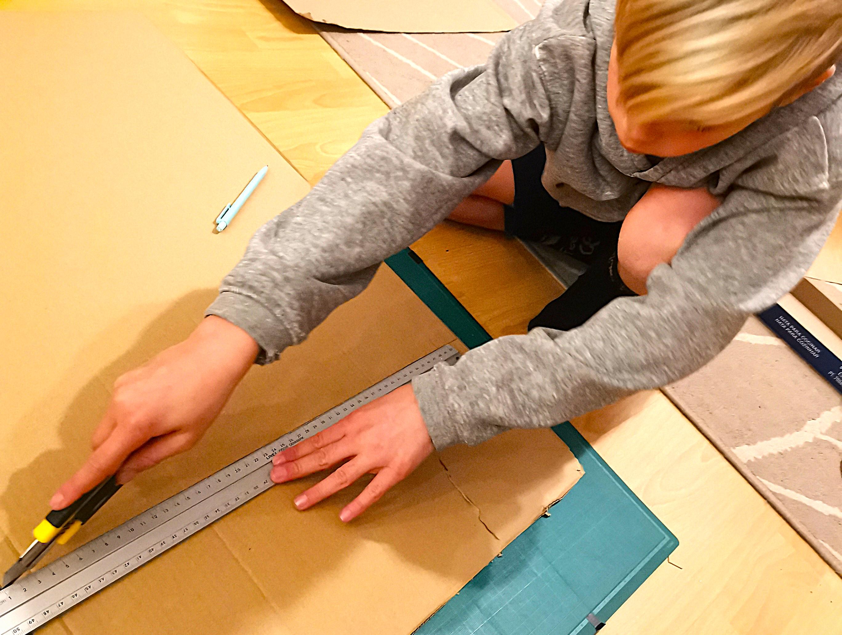 Fingerboard Ramp Template DIY: Printable Skatepark Obstacles, Mini Ramp ...