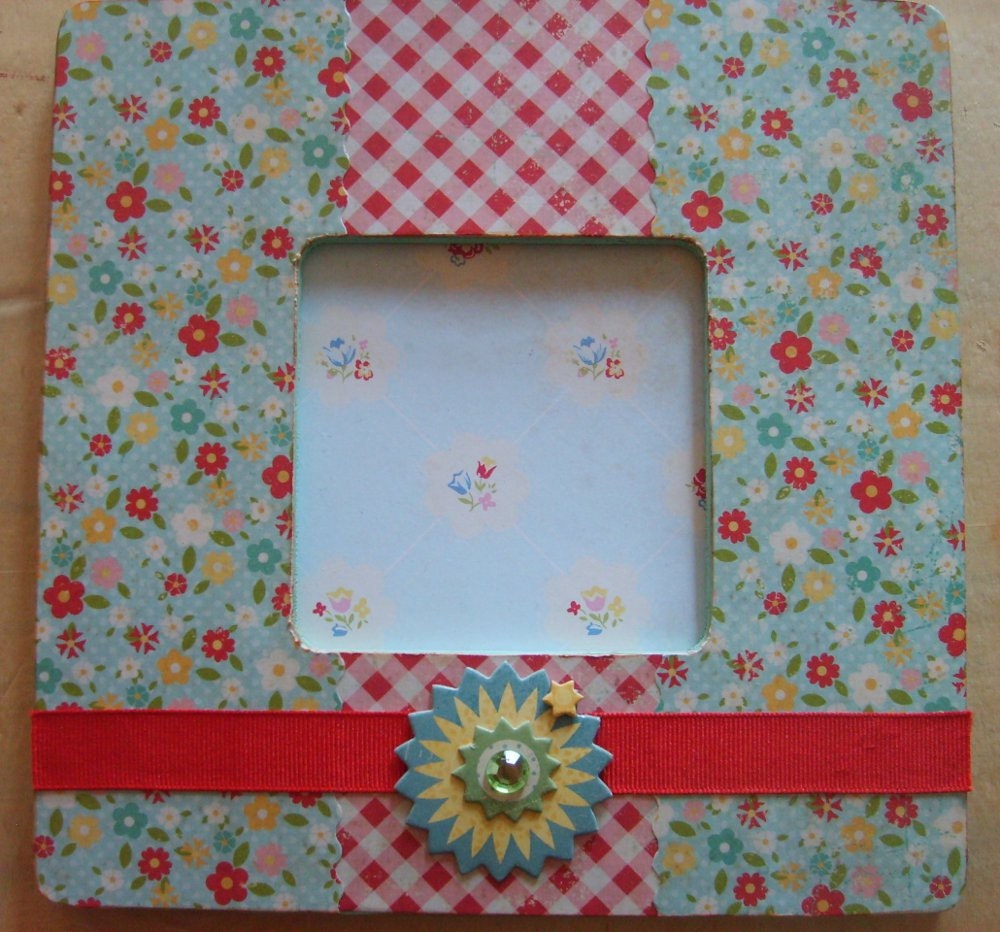 Flowers and Gingham Decoupaged Picture Frame - Etsy