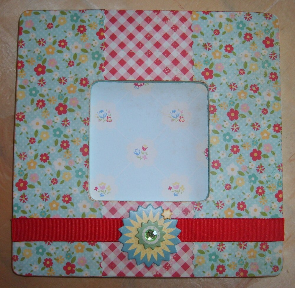 Flowers and Gingham Decoupaged Picture Frame - Etsy