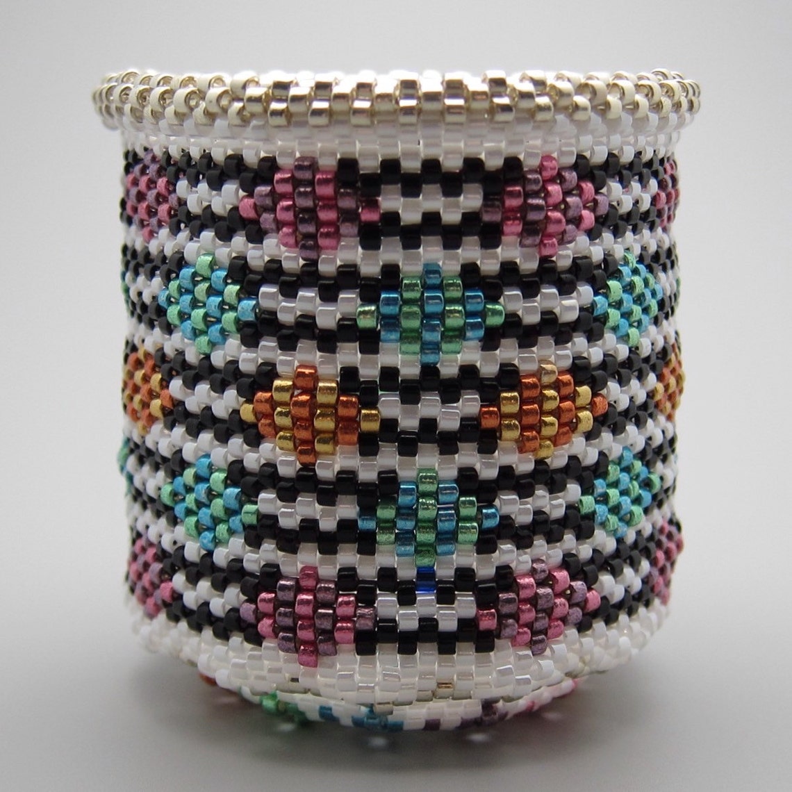 Quilt Pattern Basket - Beaded Basket - Collectible Basket - Bead Art ...