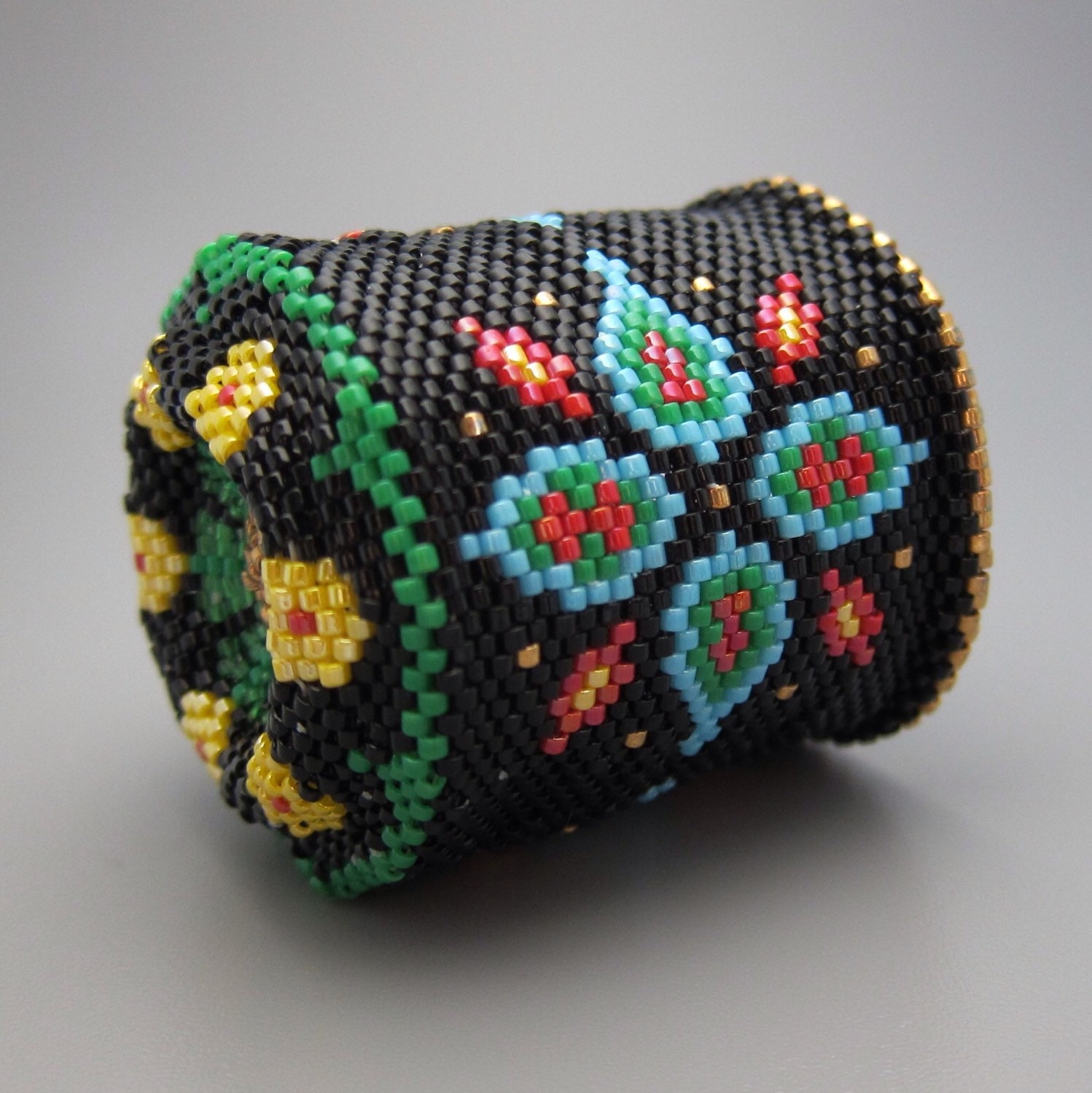 Flower Pattern - Beaded Basket - Collectible - Bead Art - Seed Beads ...