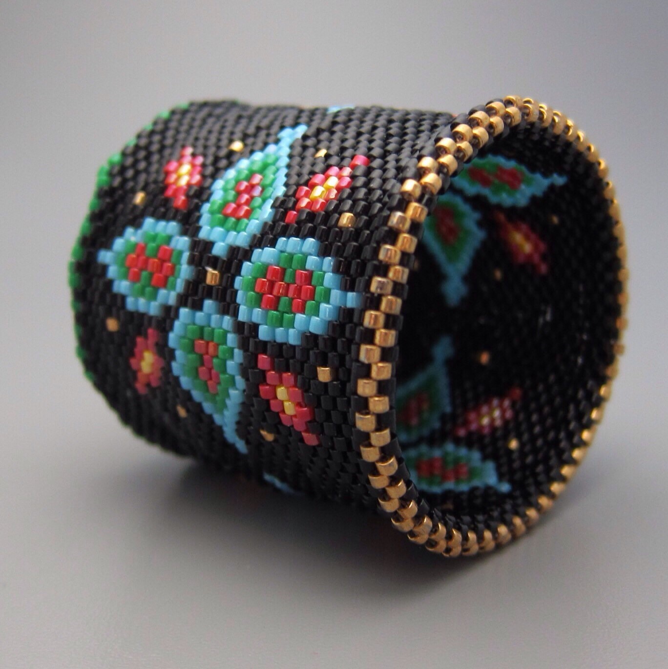 Flower Pattern - Beaded Basket - Collectible - Bead Art - Seed Beads ...