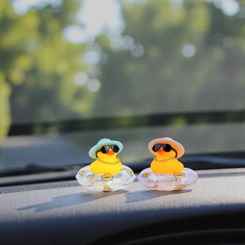 Cute Dashboard Duck Car Accessory - Funny Rubber Duck Toy With Hat ...