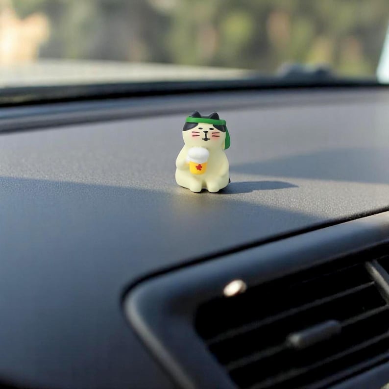 Kawaii Cat Dashboard Figurine – Funny Car Decor With Beer Mug | Cute ...
