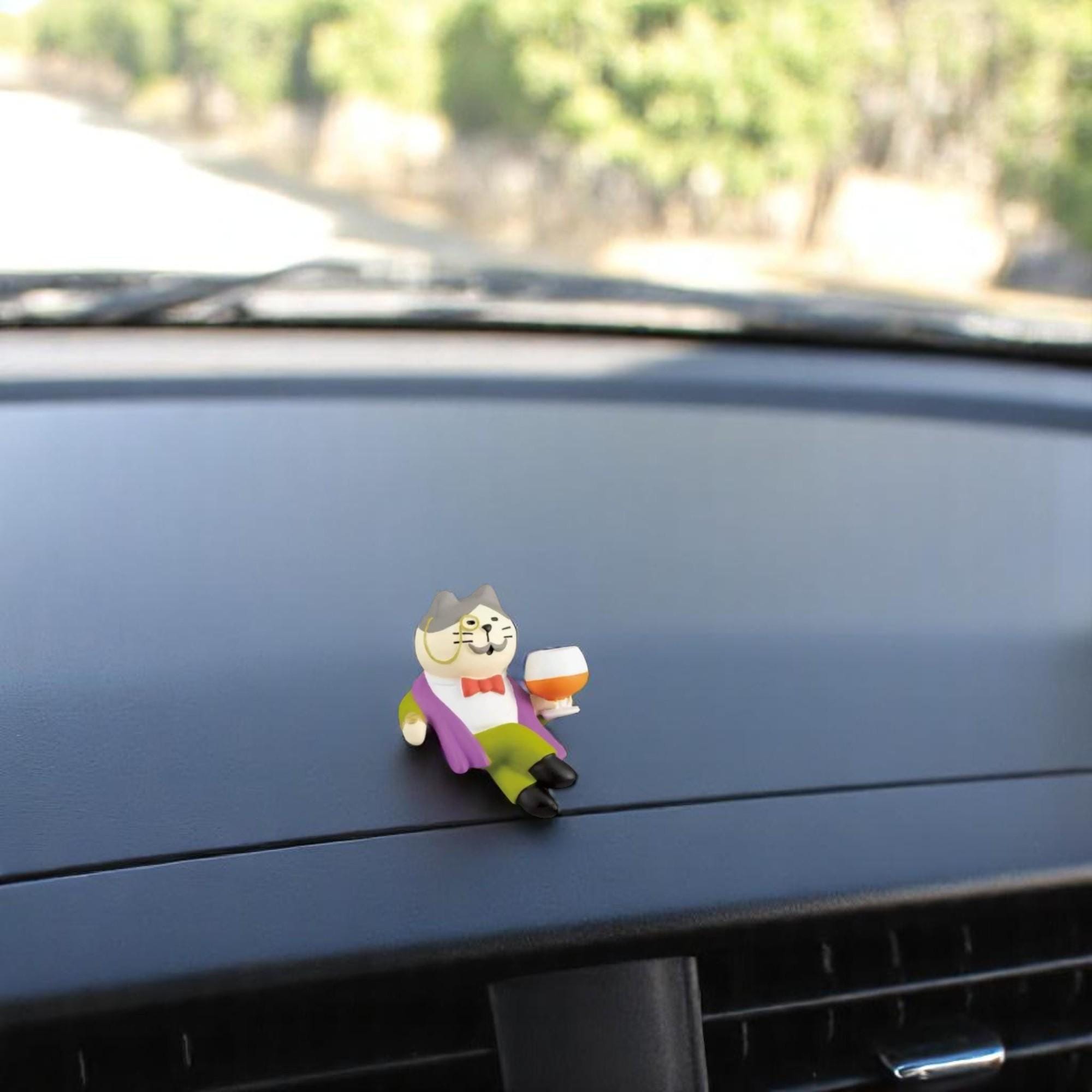 Kawaii Cat Dashboard Figurine – Funny Car Decor With Beer Mug | Cute ...