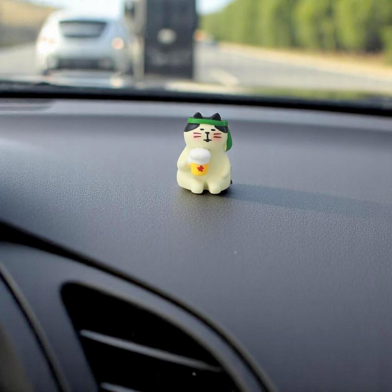 Kawaii Cat Dashboard Figurine – Funny Car Decor With Beer Mug | Cute ...