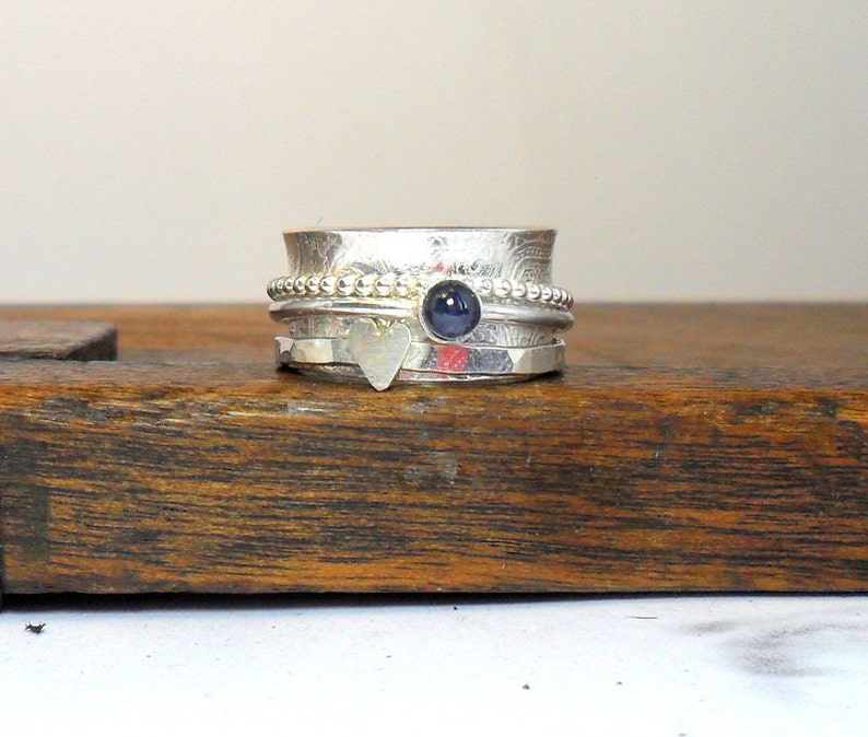 Sapphire & Heart 3 Spinner Ring - Etsy