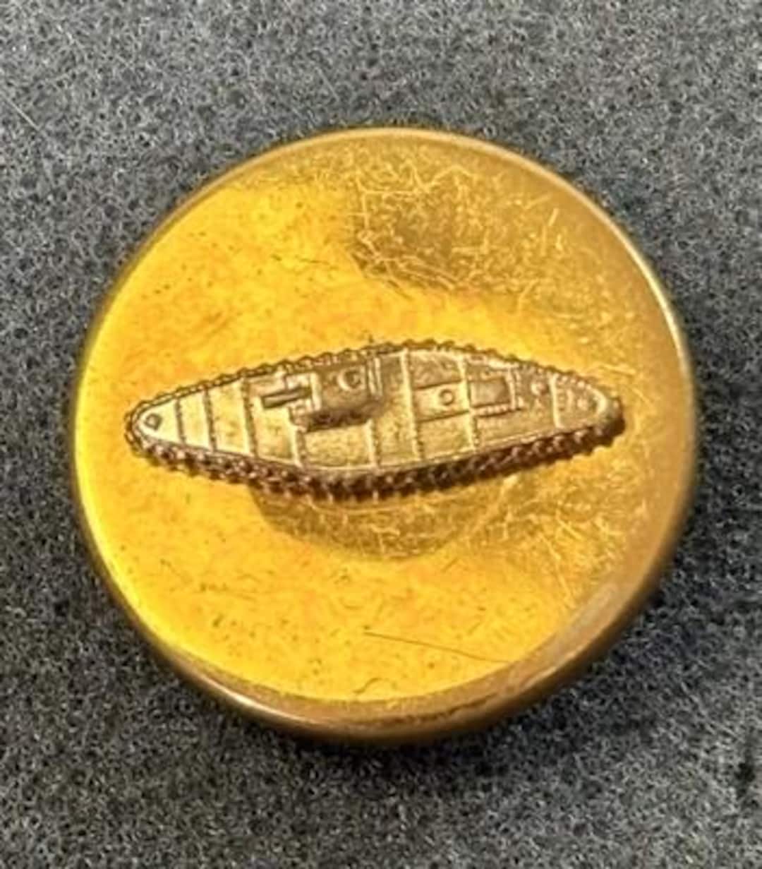WWII US Army Tank Corps Collar Disc Rolled Edge Type III Variation Late ...